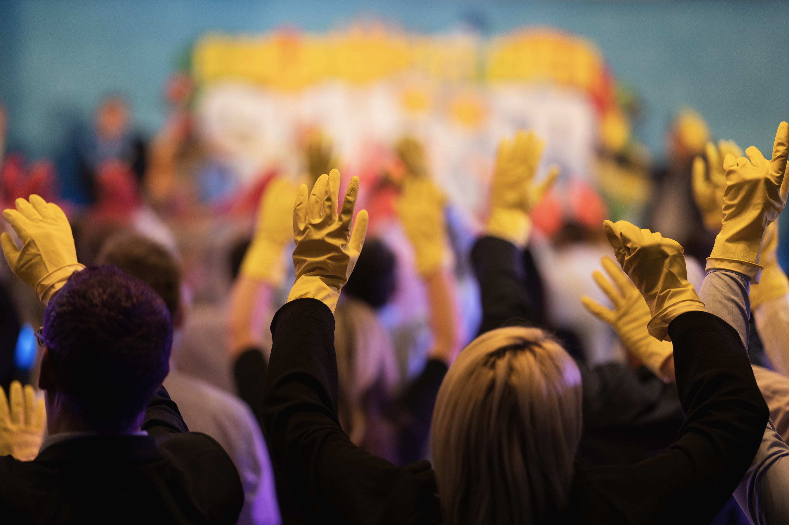 CLAP HAPPY Team Building and Ice Breakers | Creative Team Events